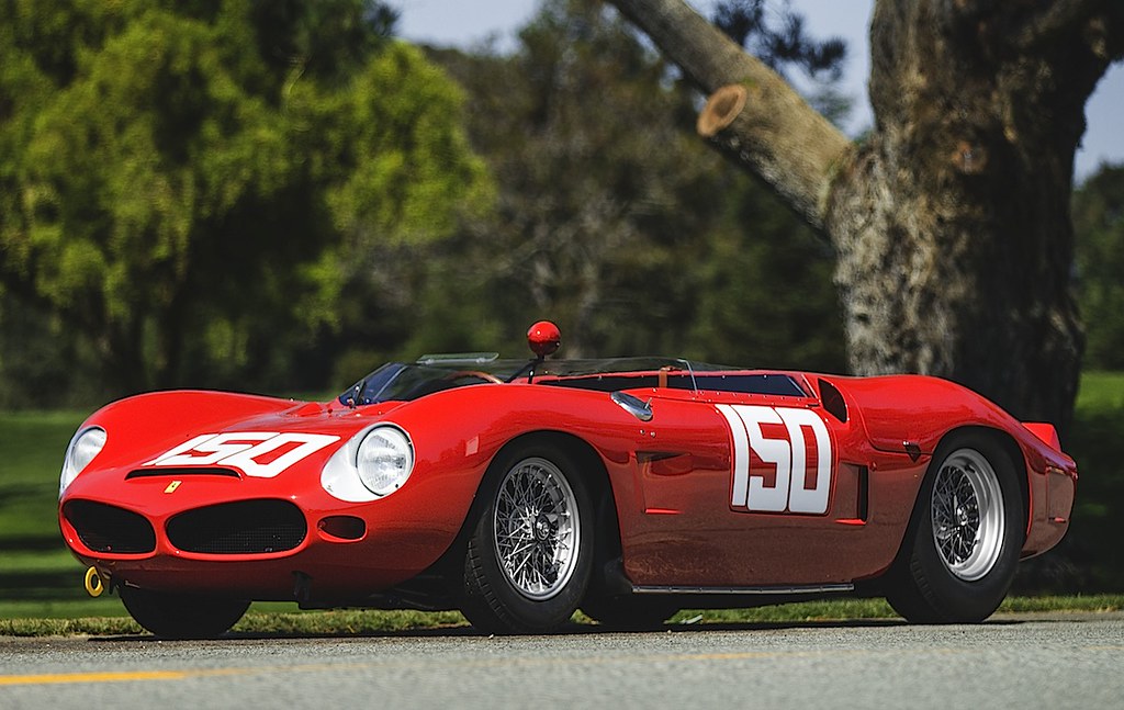 Ferrari 296 GTB. É um V6! É um híbrido “plug in”! É um Cavalo Empinado ...